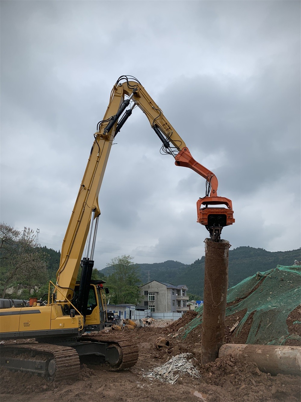 Excavator Mounted Sheet Pile Driver Long Reach Arm , Excavator Pile ...